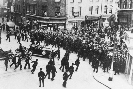 Battle Of Cable Street 1936 On This Day In 1936 20 000 Anti fascists Battle Of Cable Street 1936 On This Day In 1936 20 000 Anti fascists